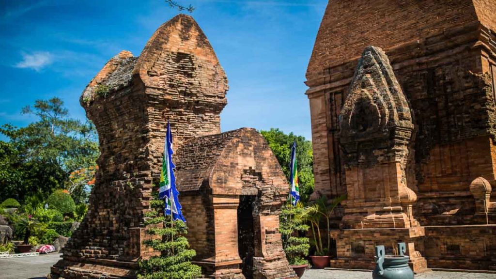 Sejarah Kerajaan Champa: Proses Islam, Peta & Peninggalan