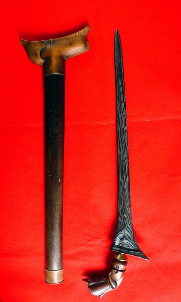 2+ Nama Pakaian Adat Lampung: PEPADUN, SAIBATIN & KETERANGAN