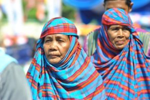 8+ Pakaian Adat NTB (NAMA, PENJELASAN, GAMBAR)