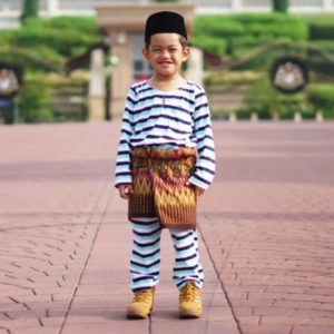 6+ Pakaian Adat Riau (MACAM, NAMA, PENJELASAN, KEUNIKAN)