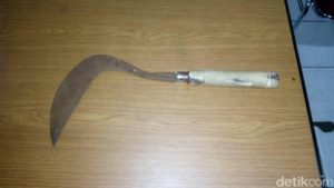 227+ Senjata Tradisional Indonesia & Keterangannya (dari 34 PROVINSI)
