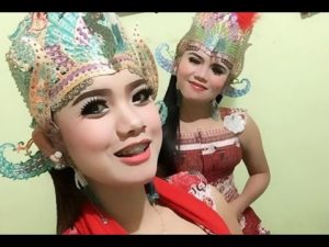 [lengkap] Tari Lengger: Sejarah, Fungsi, Gerakan, Properti + Video