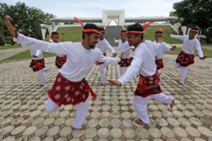 [Lengkap] Tari Seudati Aceh: Sejarah, Fungsi, Properti, Lagu + Video