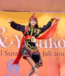 [Lengkap] Tari Remo: Asal, Sejarah, Gerakan, Kostum + Video