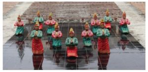 [Lengkap] Tari Ratoh Jaroe: Sejarah, Makna, Gerakan, Kostum + Video