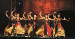 [Lengkap] Tari Ronggeng: Asal, Sejarah, Fungsi, Pola Lantai + Video