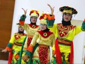 [Lengkap] 16+ Tari Tradisional Betawi: Sejarah, Fungsi dan Gerakan