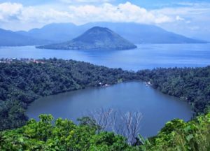 Danau: Pengertian, Klasifikasi, Ciri-ciri & Gambarnya