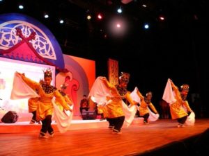 Tari Zapin Melayu: Asal, Gerakan, Properti, Makna + Video [Lengkap]