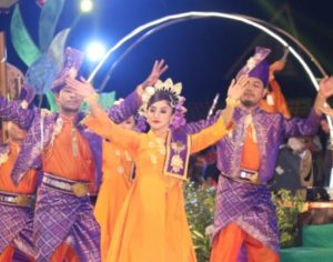 Tari Zapin Melayu: Asal, Gerakan, Properti, Makna + Video [Lengkap]