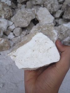 34 Jenis Batuan Beserta Contoh, Gambar & Penjelasannya