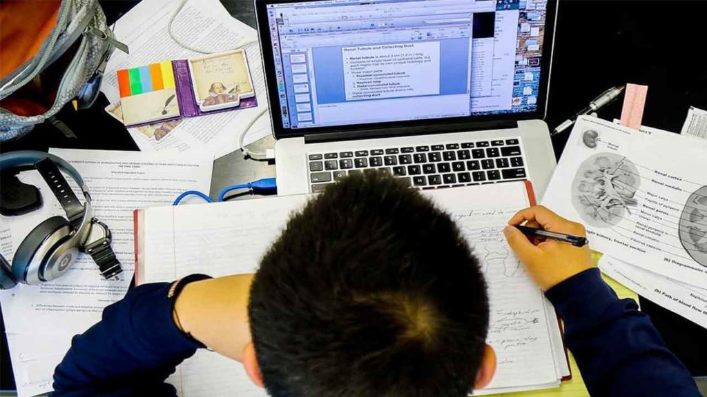 13 Tips Kuliah Sambil Kerja Bagi Para Pejuang 13 Tips Kuliah Sambil Kerja Bagi Para Pejuang