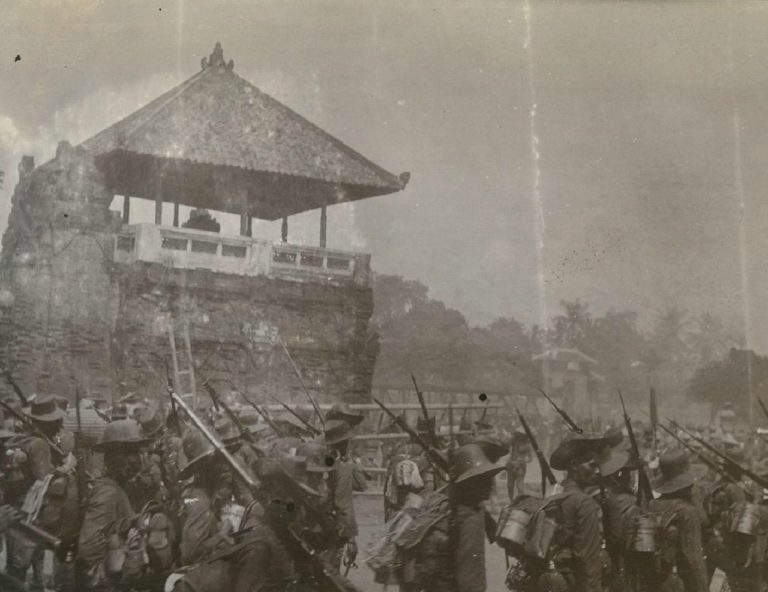 Perang Bali: Sejarah, Latar Belakang, Tokoh & Monumen